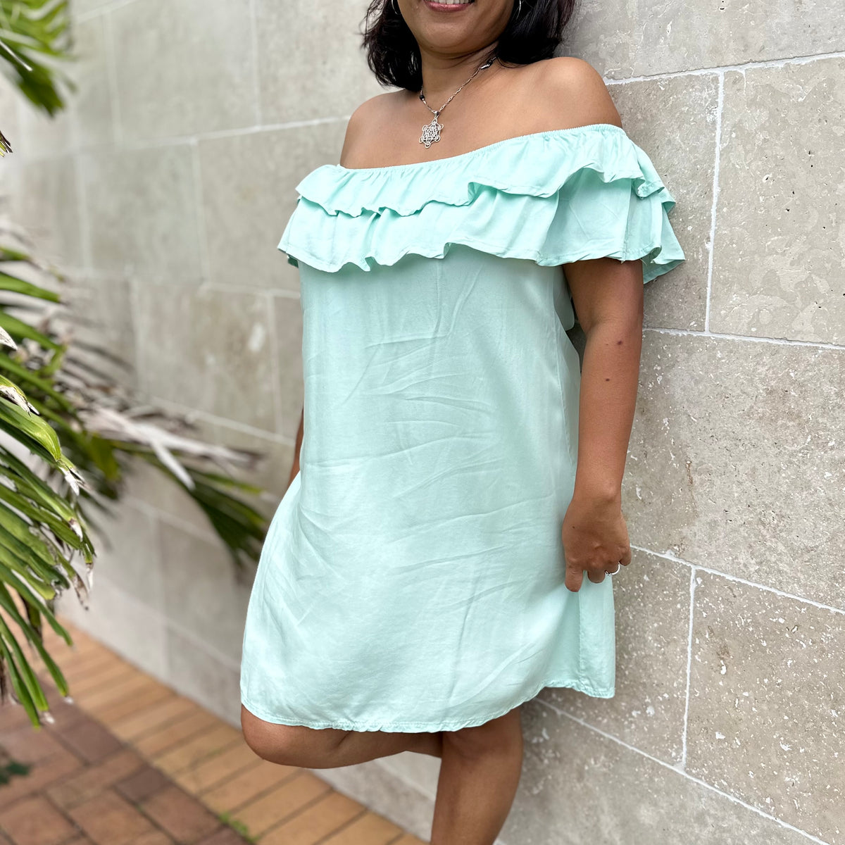 Robe Off-Shoulder Vert D’eau – Glam&K