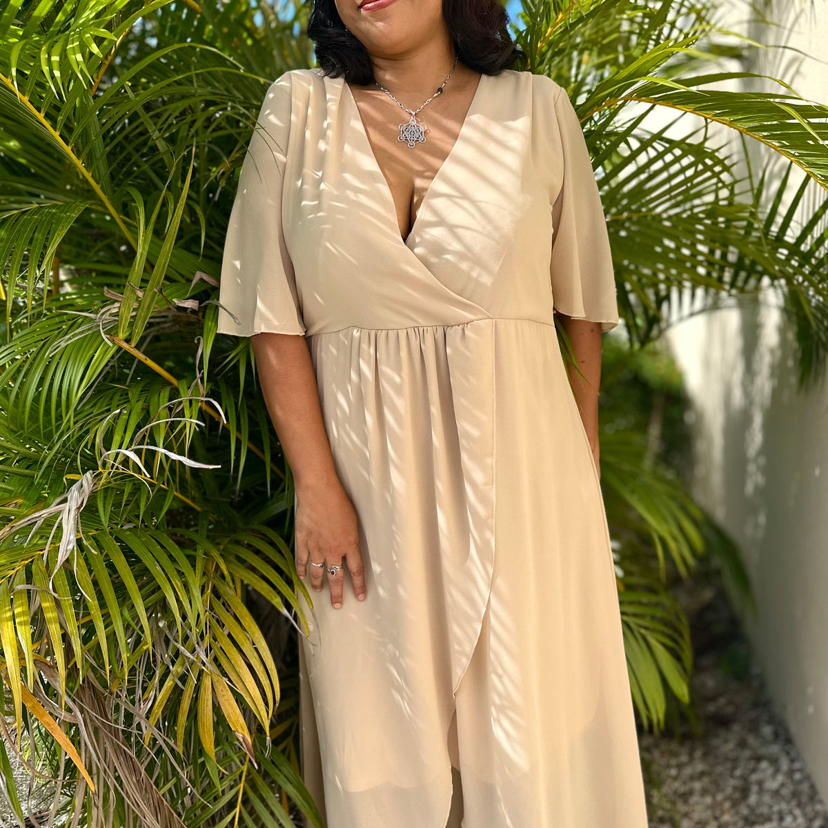 Robe Longue Fluide Beige – Glam&K